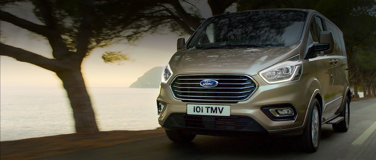 Ford Tourneo Custom - Premium Minibus | Ford UK